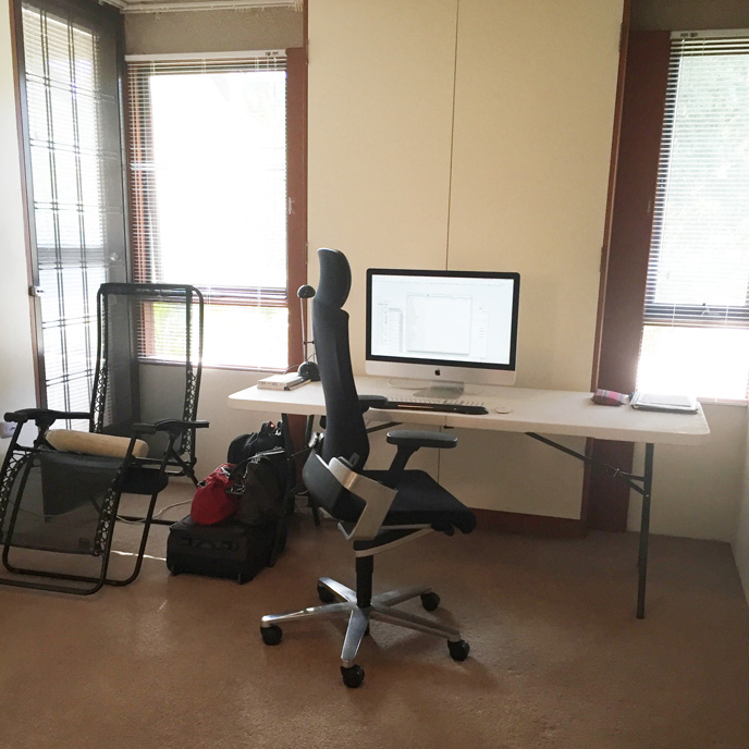 Last Week: A clear space to work - Liz Steel : Liz Steel