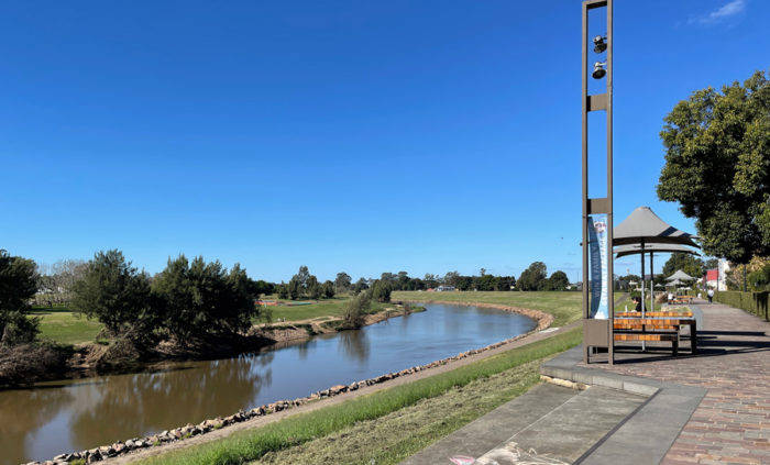 Three sketches of the Hunter River - Liz Steel : Liz Steel